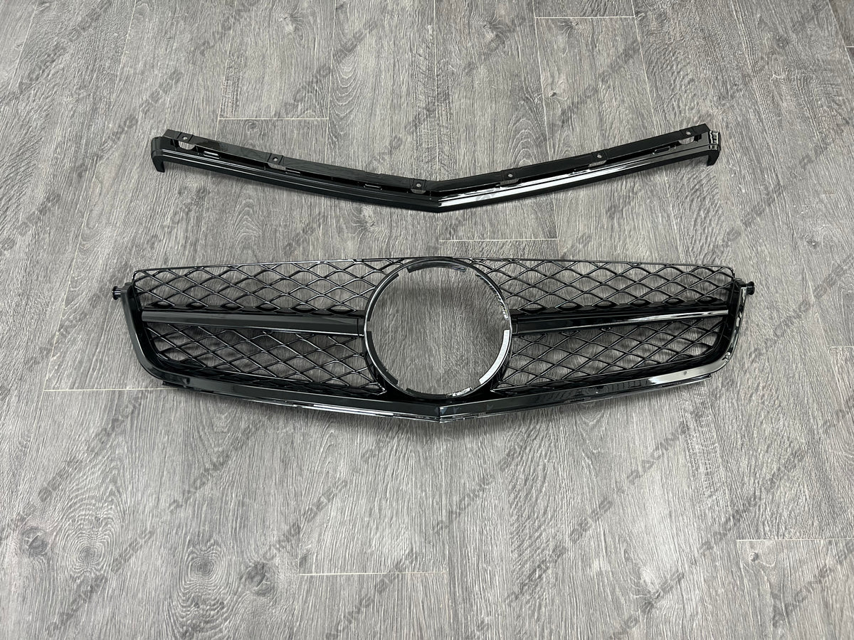 2008-2011 Mercedes-Benz C63 AMG Style Grille (Black) — RACINGBEES